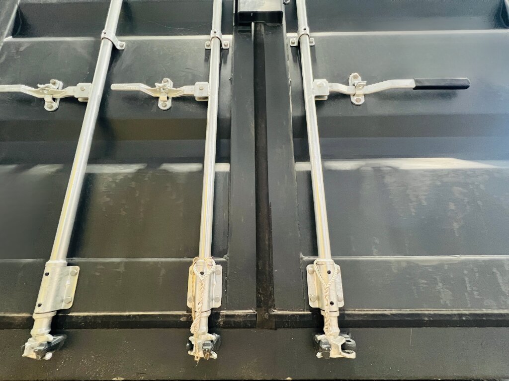 Gummipakning til container døre, rulle á 40 meter - SpecialContainer.dk